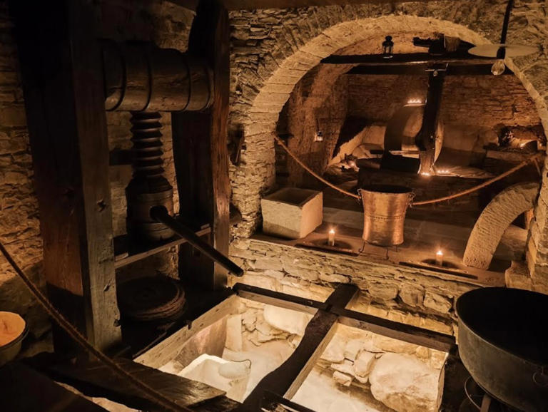 Antico frantoio di Poggio Sannita, visite a lume di candela