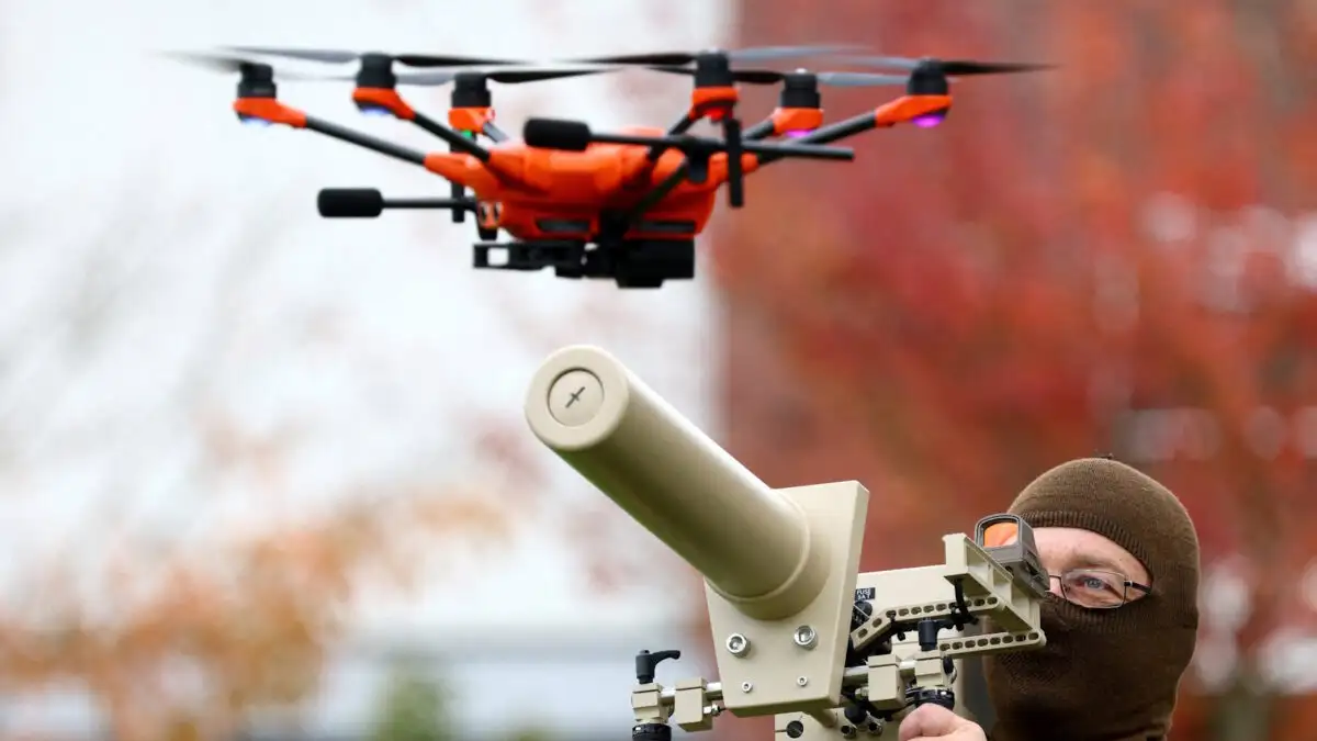 Η Ρωσία αναχαίτισε 210 drone, μια από τις μεγαλύτερες επιθέσεις