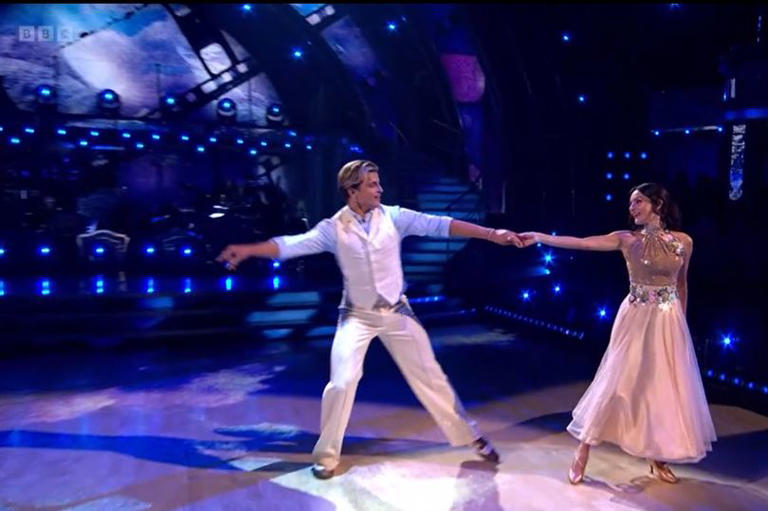 Strictly Come Dancing fans praise Amber Davies for same reason amid ...