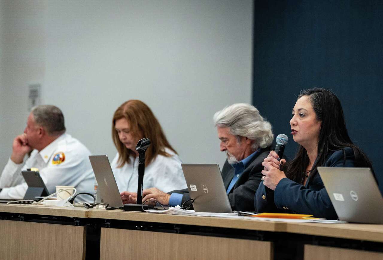 City officials, Austin Firefighters tentatively agree on new contract
