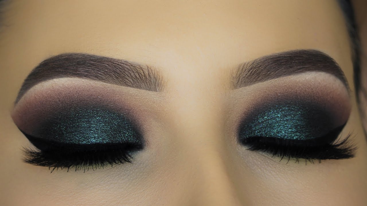 Green smokey eye makeup tutorial