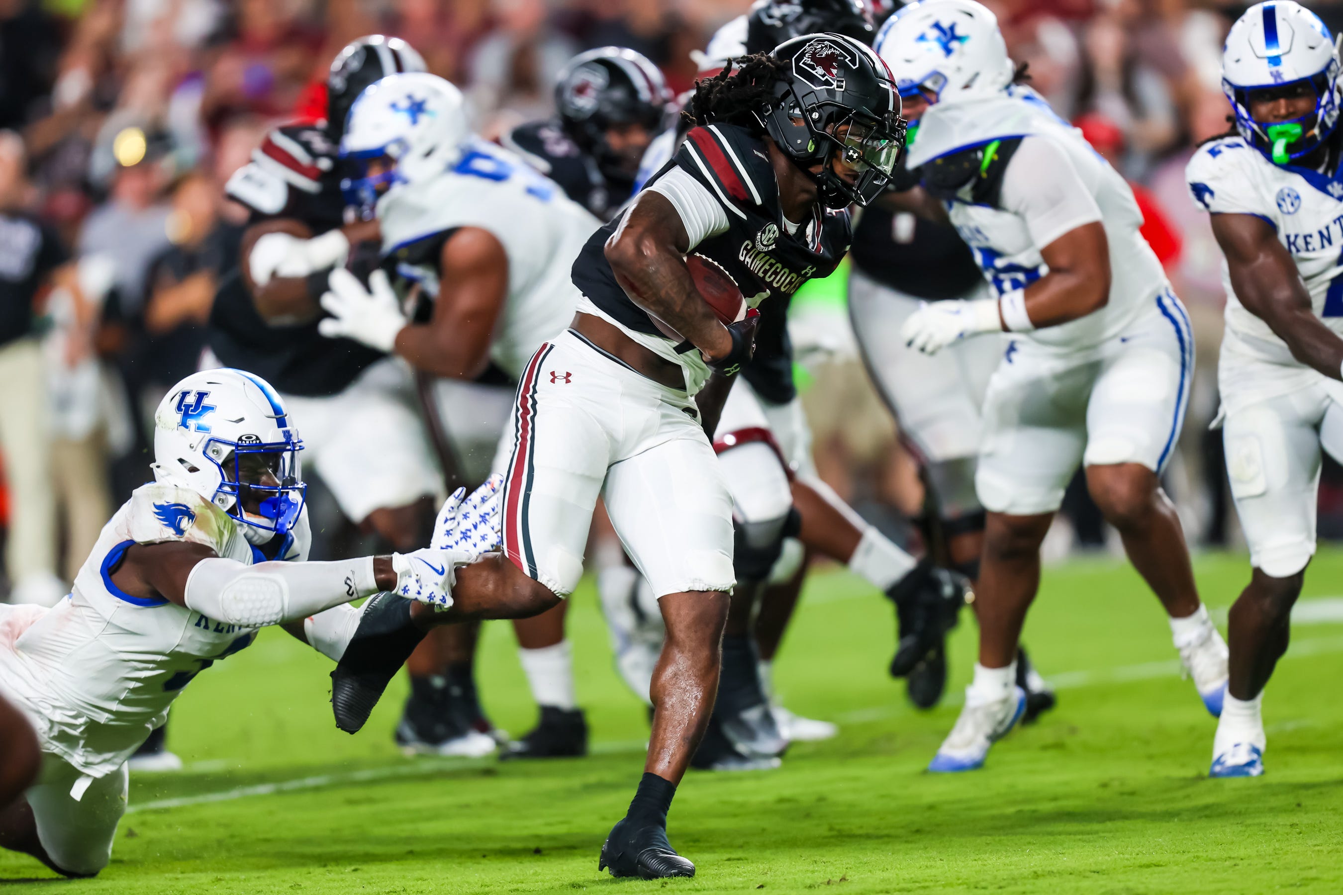 South Carolina football vs. Kentucky highlights, LaNorris Sellers gets ...