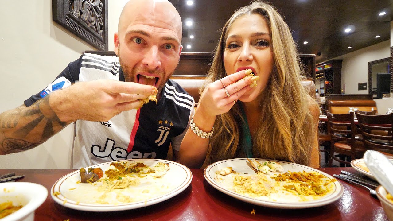 I tried mouthwatering Punjabi food with Elise! 😋