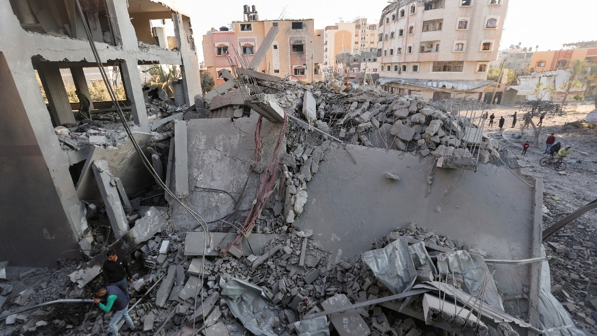 Israeli strikes and gunfire kill at least 59 in Gaza, pressure grows ...