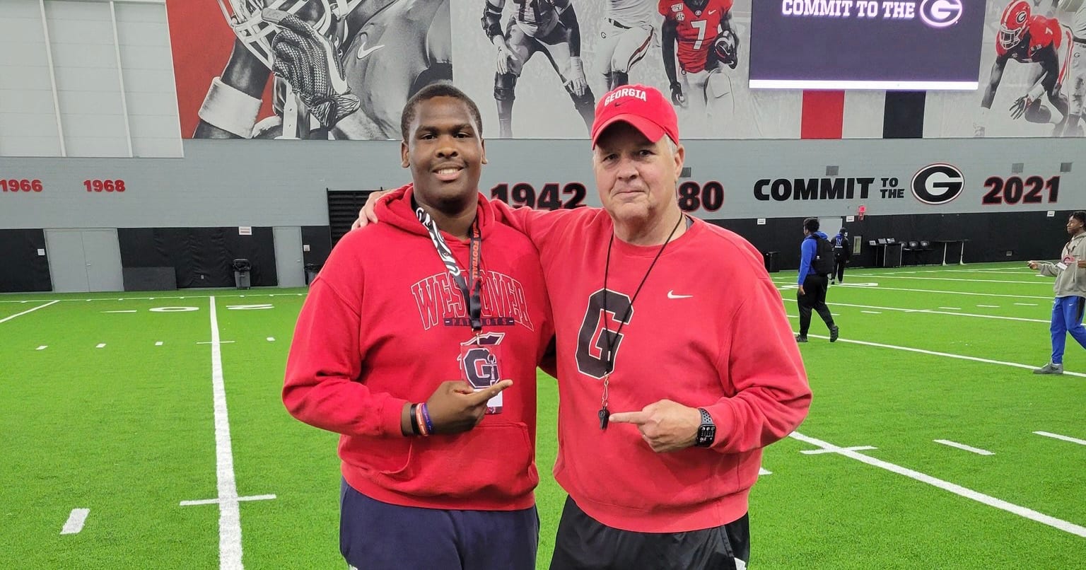 Offensive lineman Kyson Mallard commits to Georgia