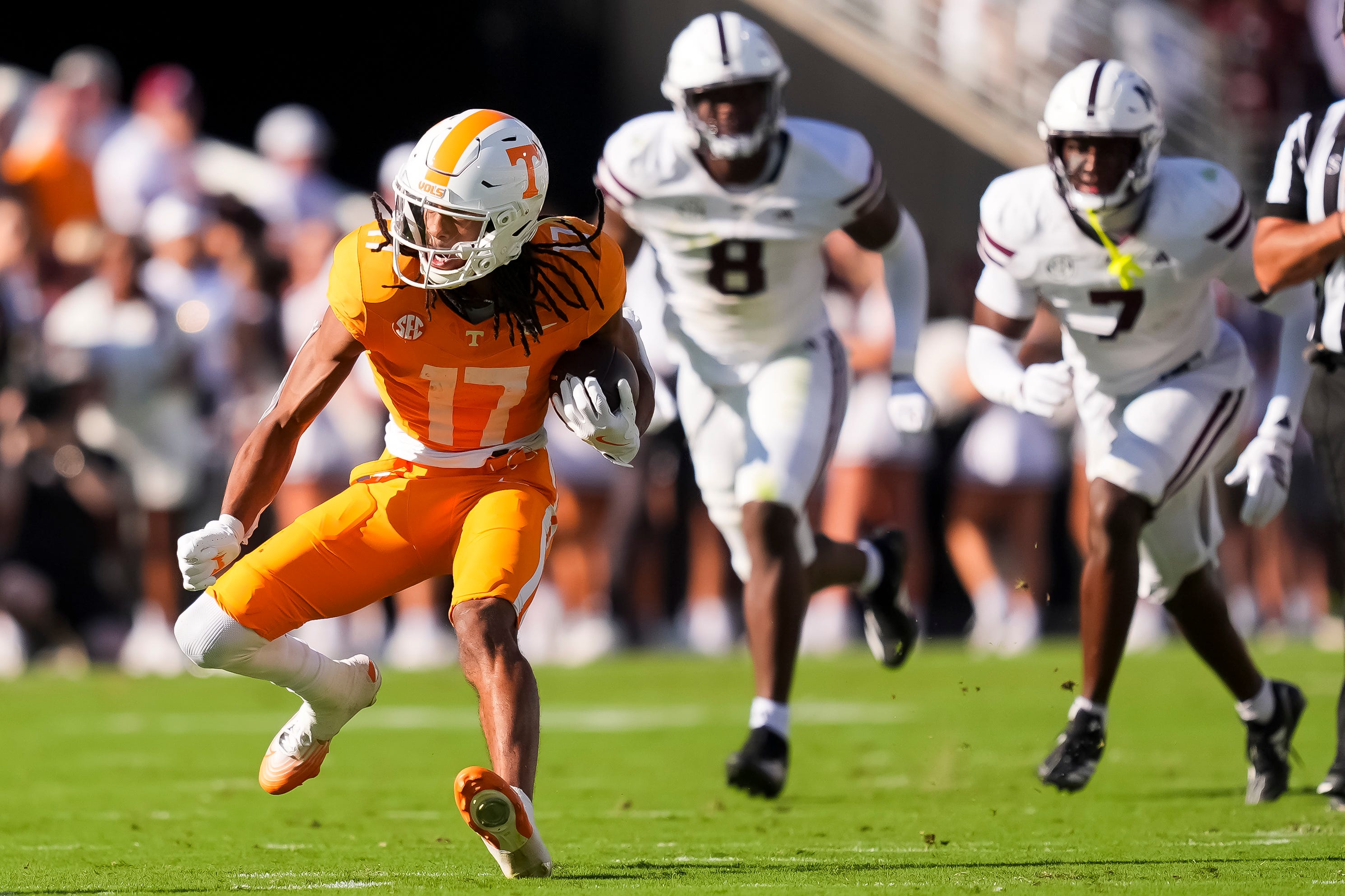 Tennessee football WR Chris Brazzell called for pass interference vs ...
