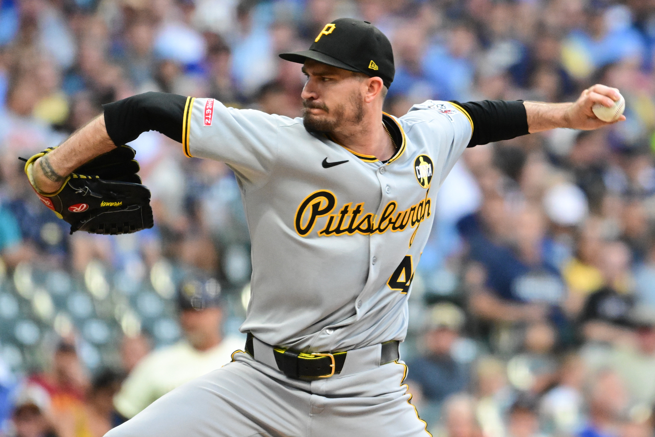 Dodgers add World Series-winning pitcher to roster