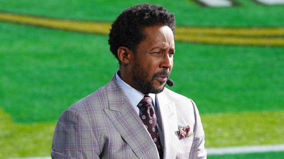 What ESPN’s College GameDay Picks Mean For Oregon Ducks vs. Penn State