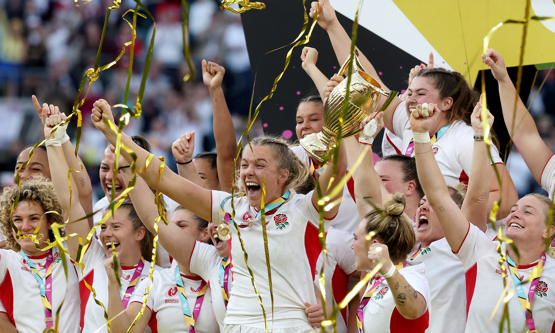 England 33-13 Canada: Poster girl Ellie Kildunne gets Twickenham ...