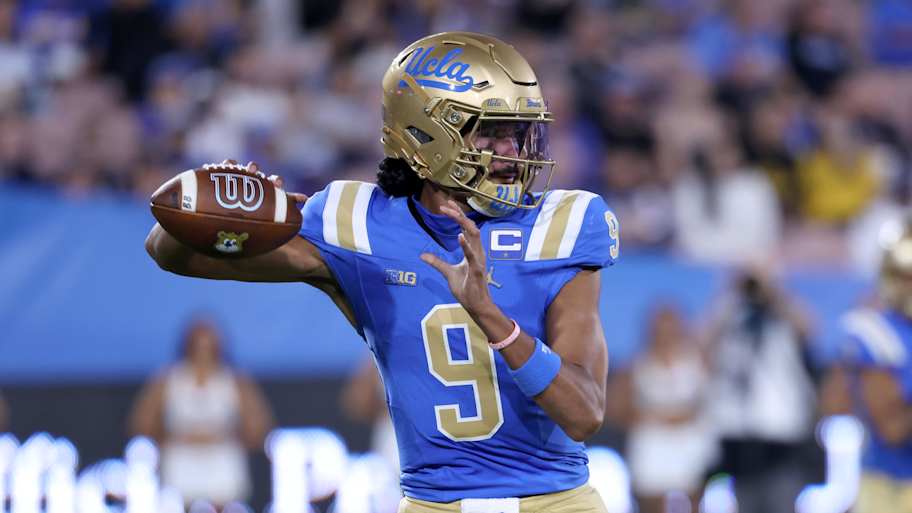 LIVE UPDATES: UCLA Begins Tim Skipper Era vs Northwestern