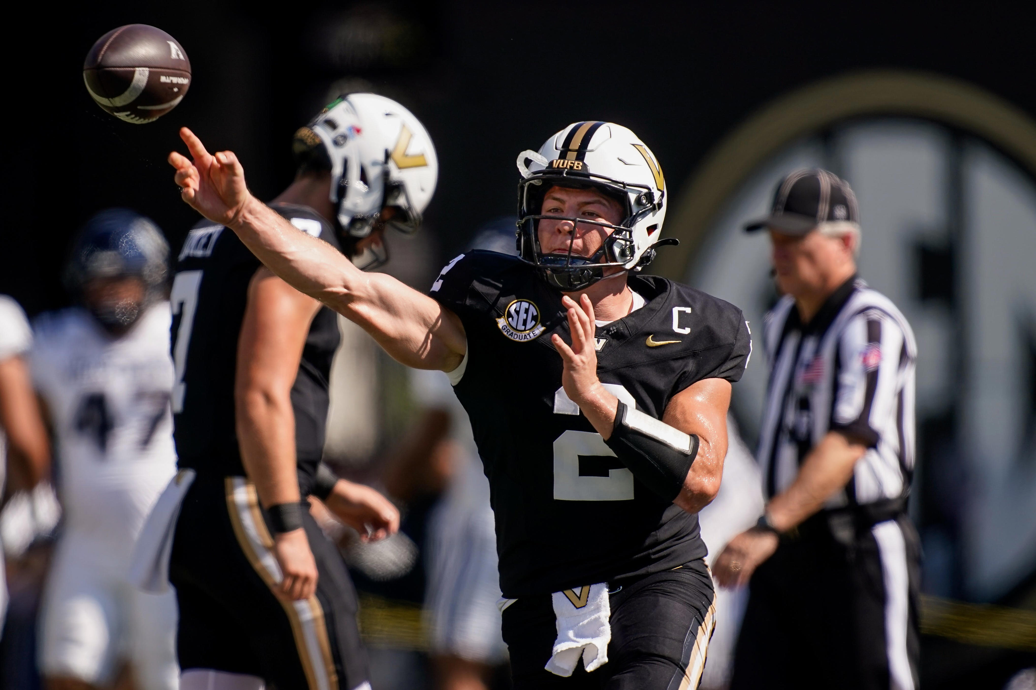 Vanderbilt QB Diego Pavia takes out baseball coach Tim Corbin on ...