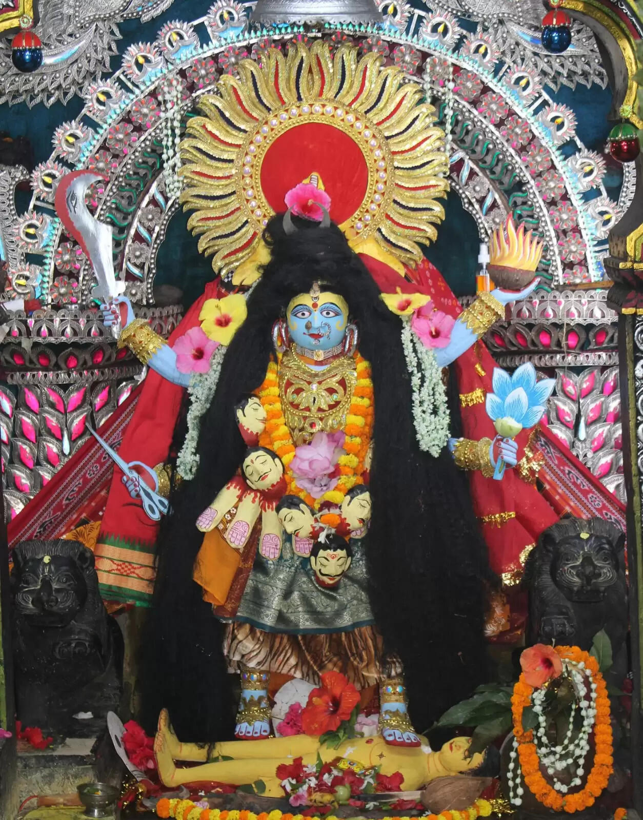 Discover the Vibrant Durga Puja Celebrations in Bhubaneswar and Cuttack!