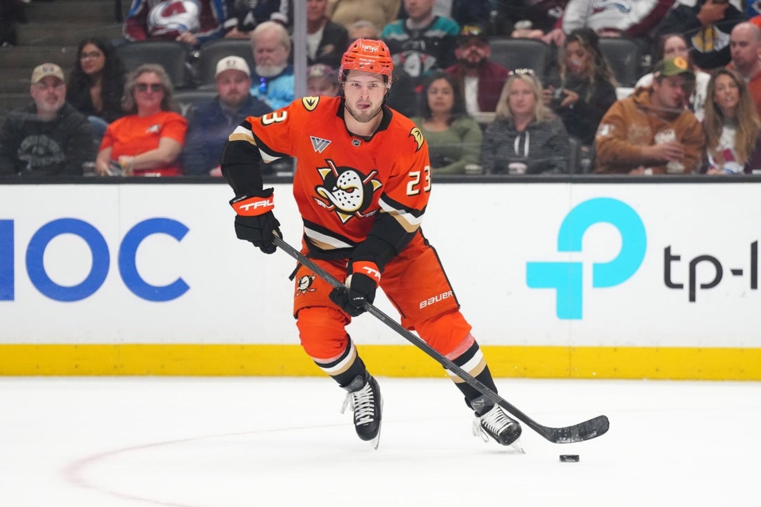 Reports: Mason McTavish ends holdout, signs 6-year deal with Ducks