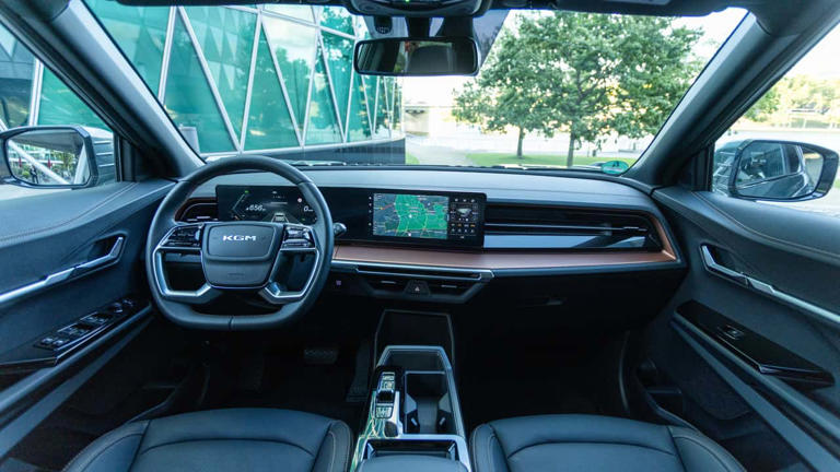 Nuevo KGM Torres HEV 2026: brutal SUV, híbrido, Eco… ¡oferta 27.800