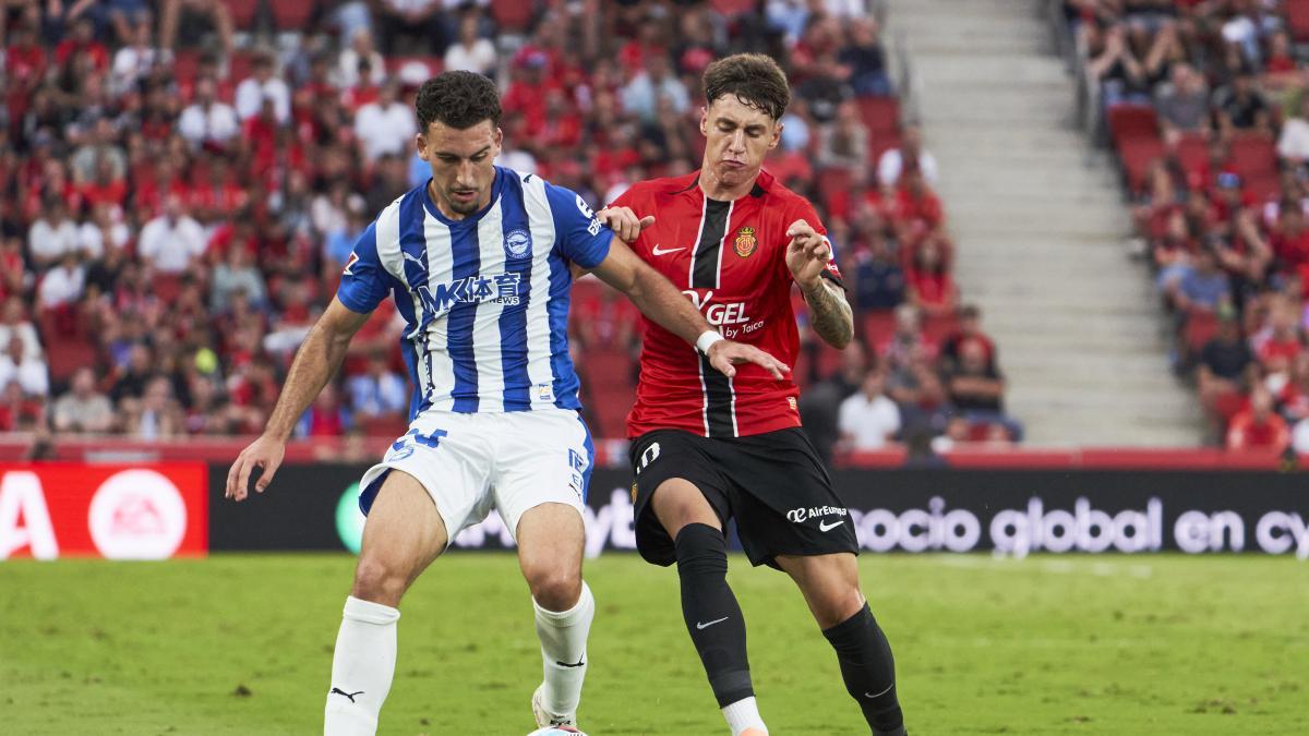 El Mallorca cede a Marc Domenech al Ceuta