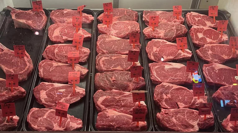 9 Texas Roadhouse Rules You'll Want To Know Before Your Next Visit