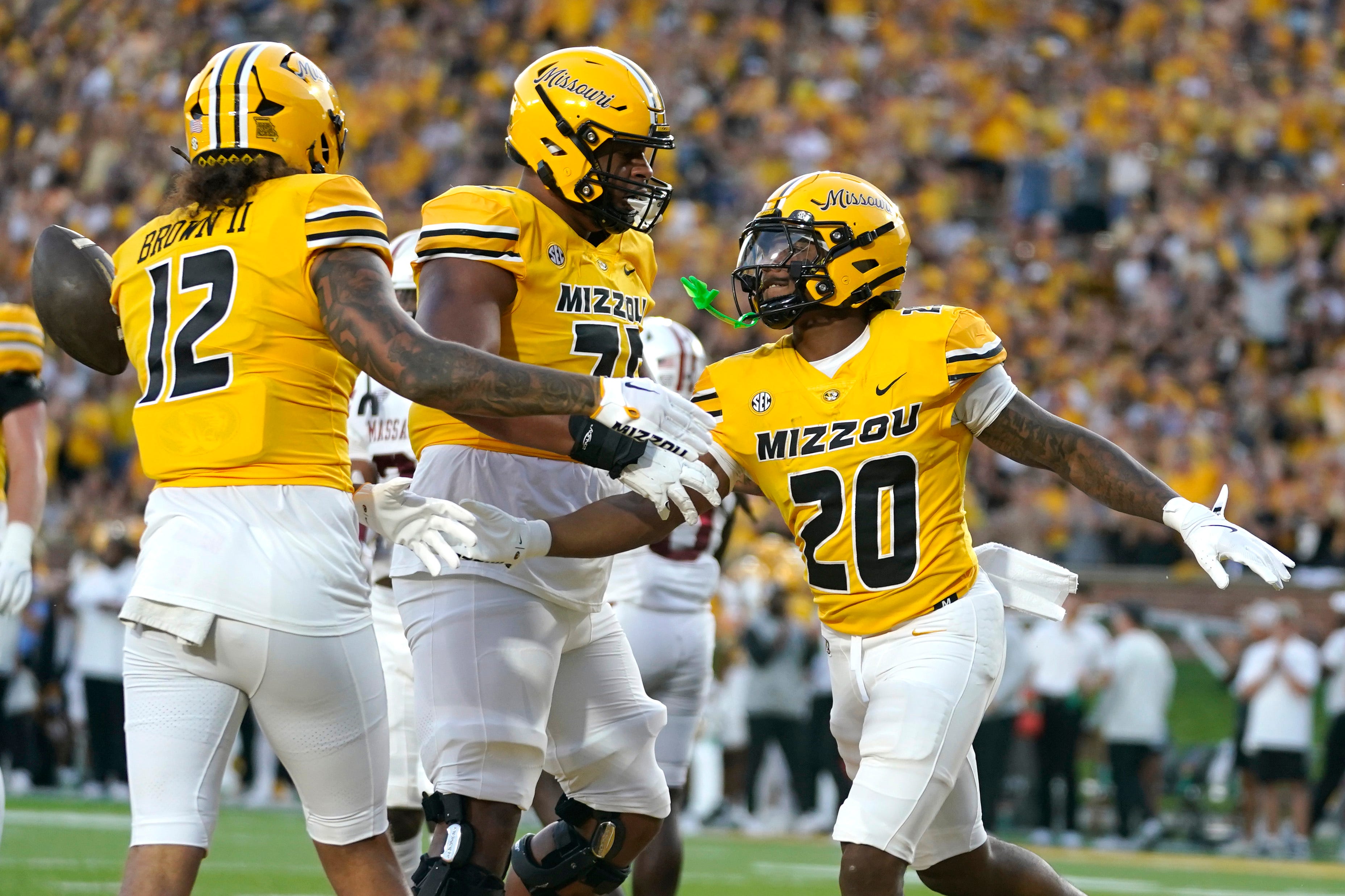 Missouri football final score: Mizzou handles business against ...