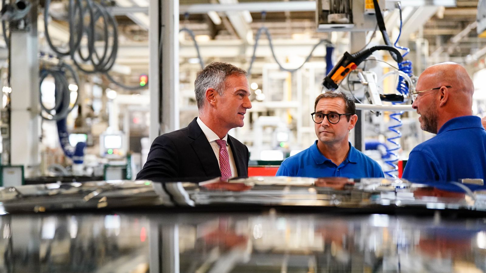 Jaguar Land Rover gets £1.5bn government-backed loan guarantee to help ...