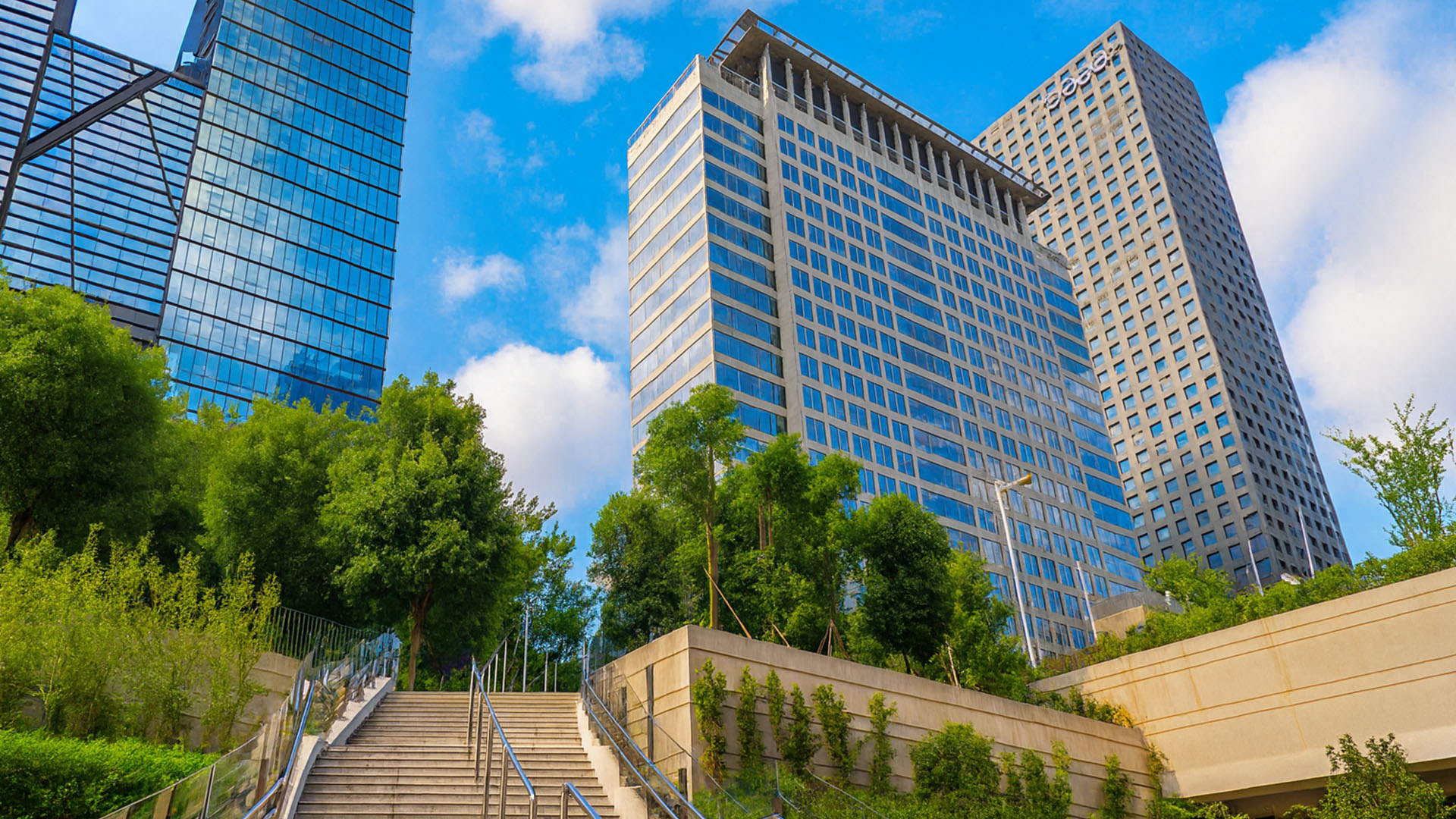 Urban Walk in Shenzhen’s Tech Areas – China 4K