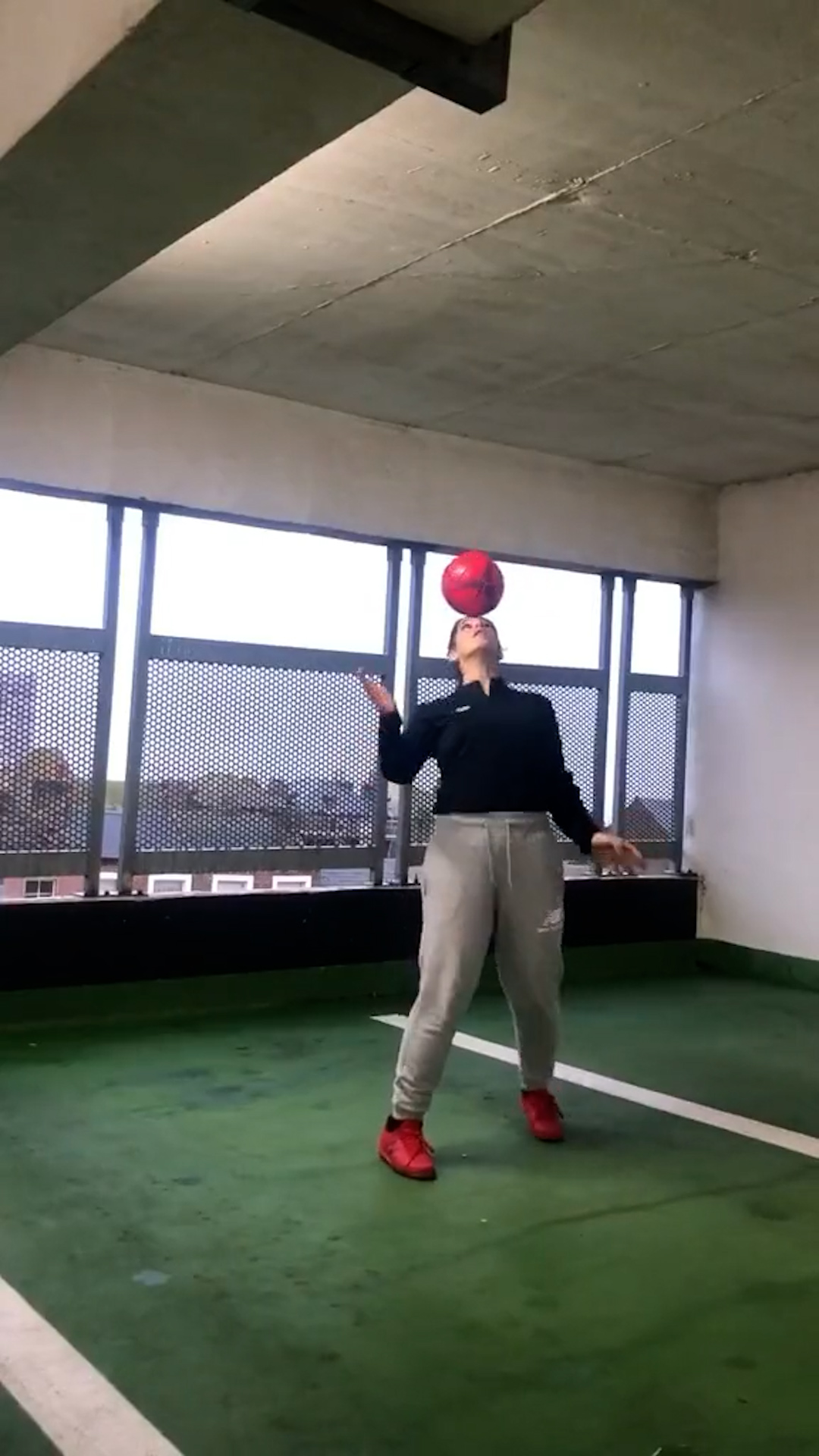 Aesthetic Techniques in Ball Juggling – Soccer