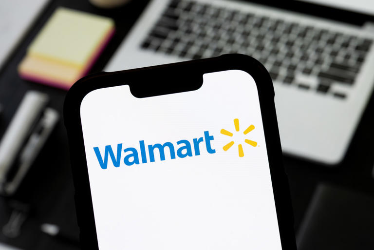 Walmart's $160 Wireless MagSafe Charger Is Now Just $25 & Charges ...