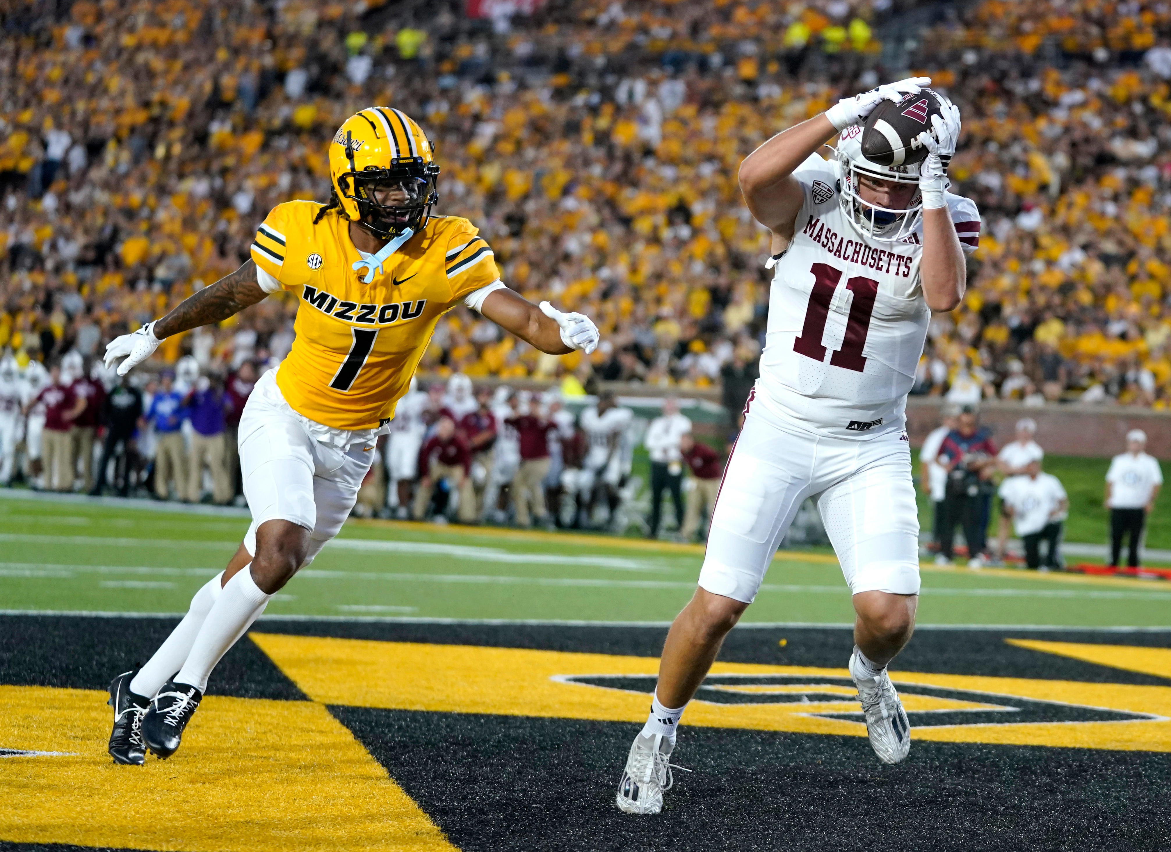 Missouri football safety Marvin Burks Jr. ejected for targeting against ...