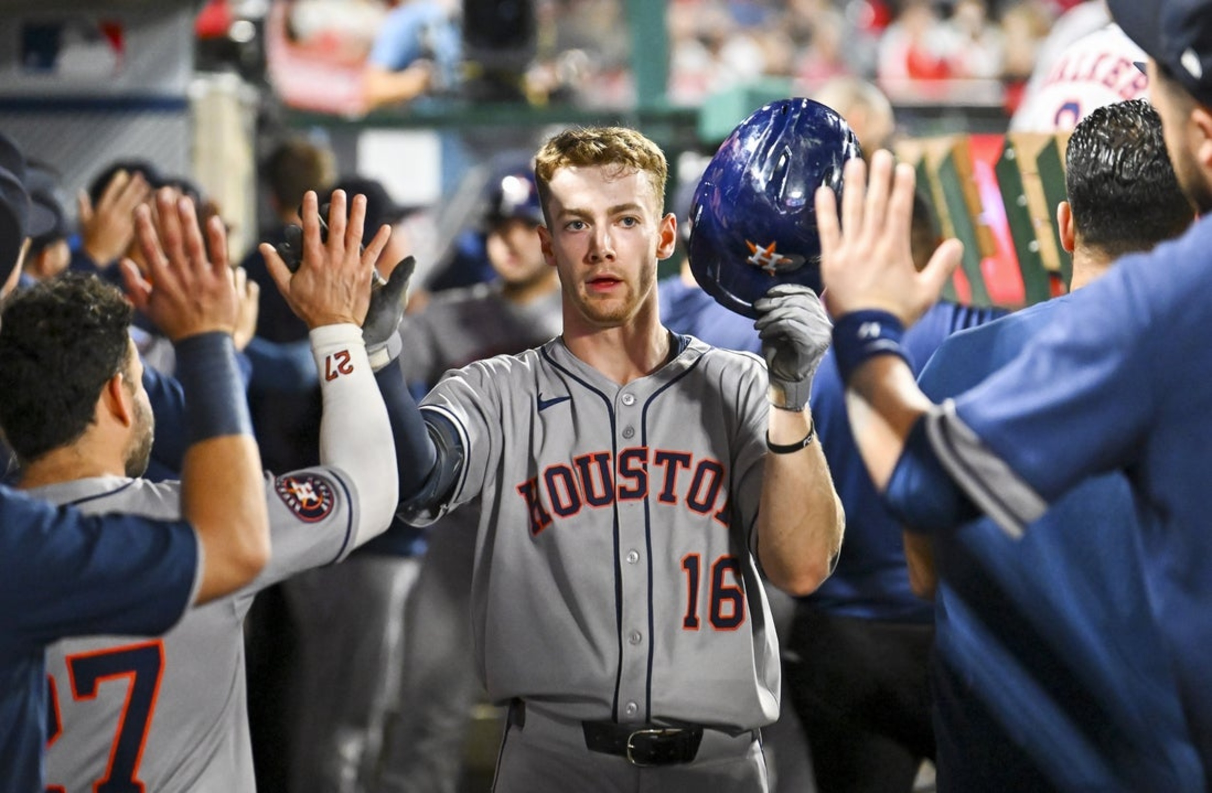 Astros beat Angels despite elimination from playoff contention