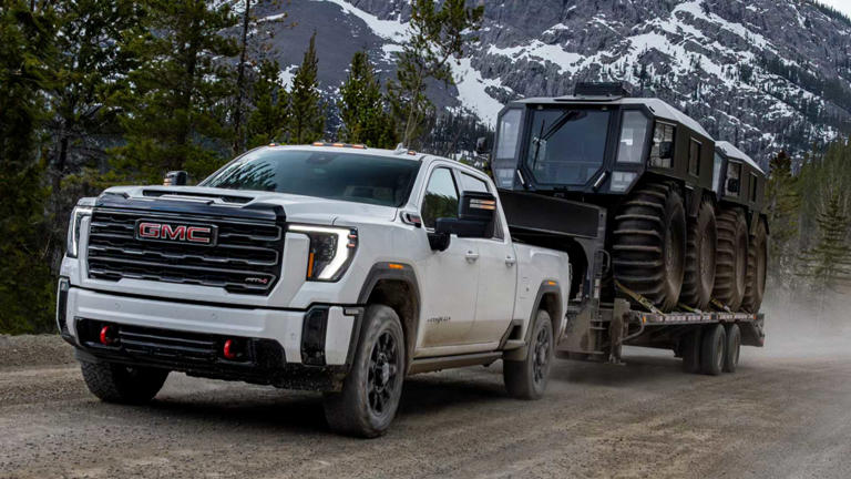AT4 vs AT4X: Off-Roading GMC Trucks Compared