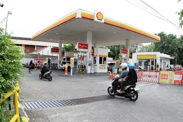 Mengenal Base Fuel, Bahan Dasar di Balik Produksi BBM di SPBU dan 4 ...