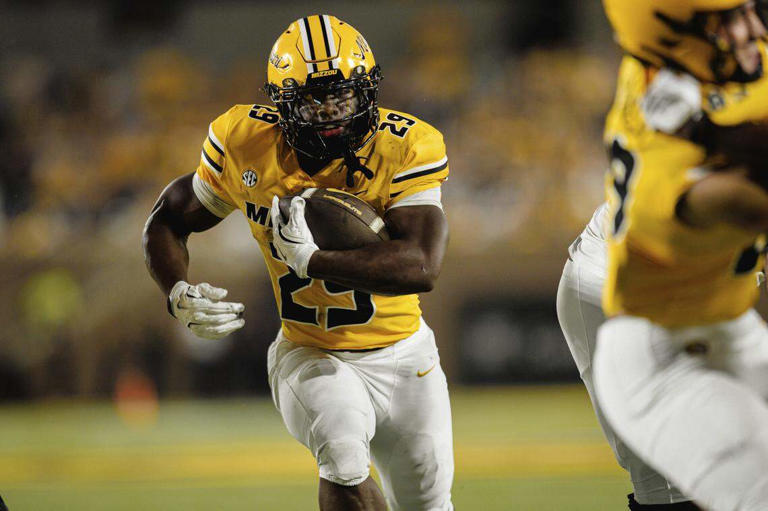 Missouri Tigers are 5-0 after blowout win over UMass. Here's what we ...