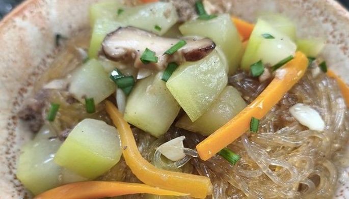 How to cook healthier Sotanghon Guisado