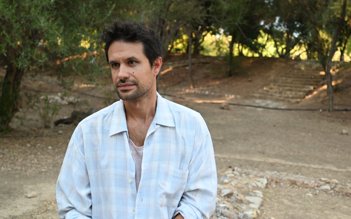 Ορφέας Αυγουστίδης: «Ο καλλιτέχνης πρέπει να συνομιλεί με το τώρα»