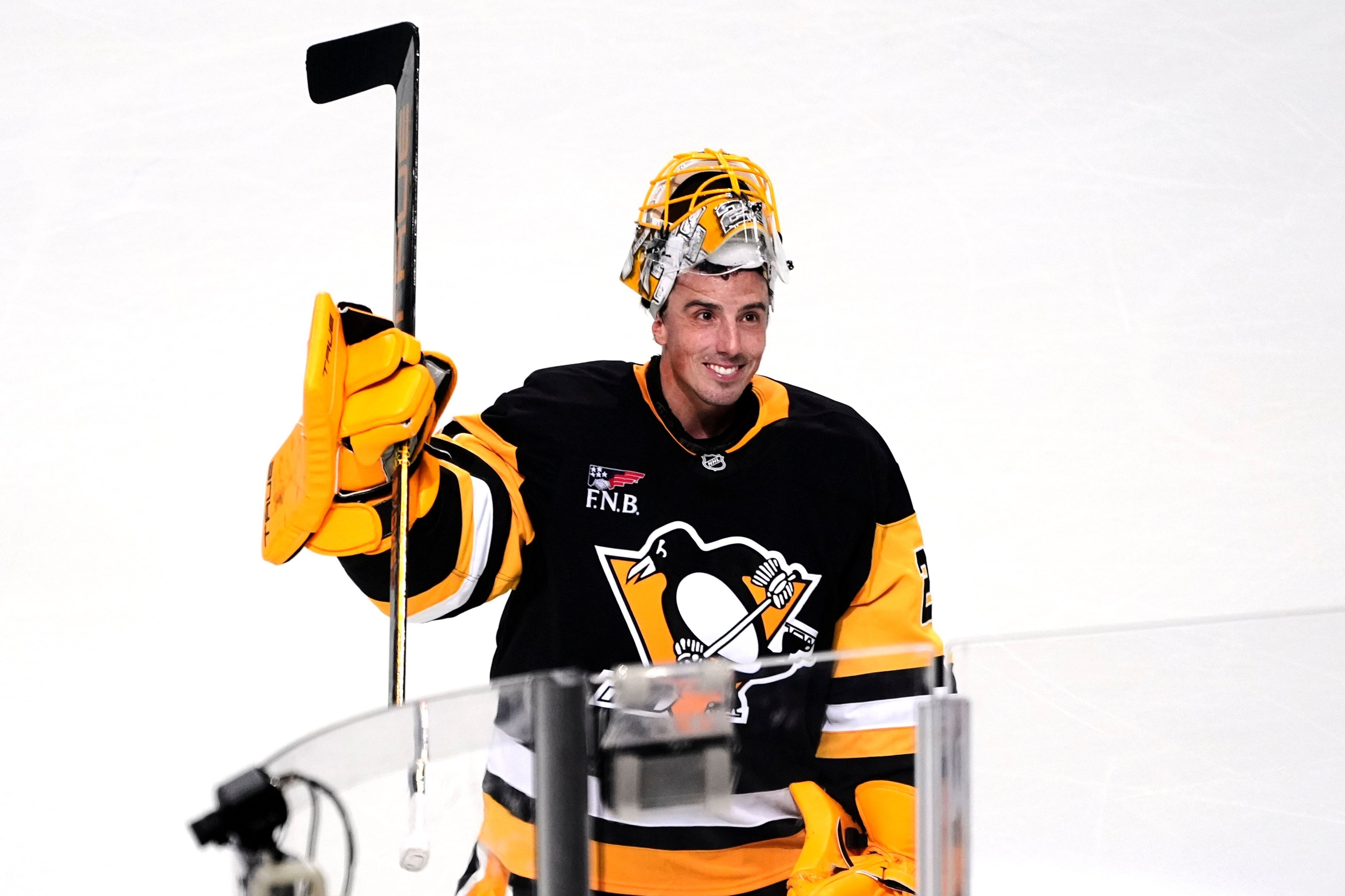 Marc-Andre Fleury gets a farewell in Pittsburgh, plays a final period ...
