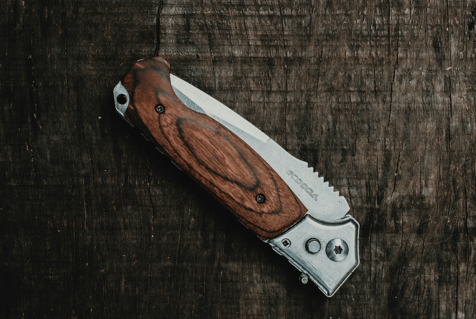 7 Knife Safety Rules Every Traveler Should Know