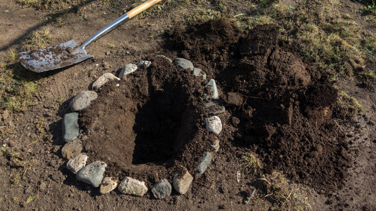 How To DIY A Fireproof Base For Your Fire Pit