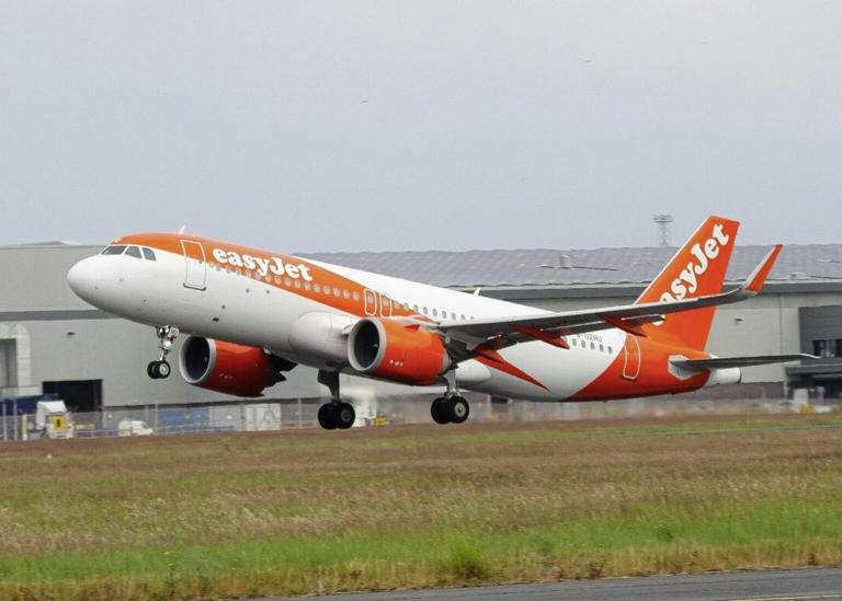 EasyJet says they’ll beat your fear of flying with an £89 course