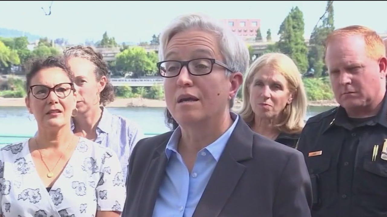 Oregon governor pushed back after Trump threat to send in troops ...