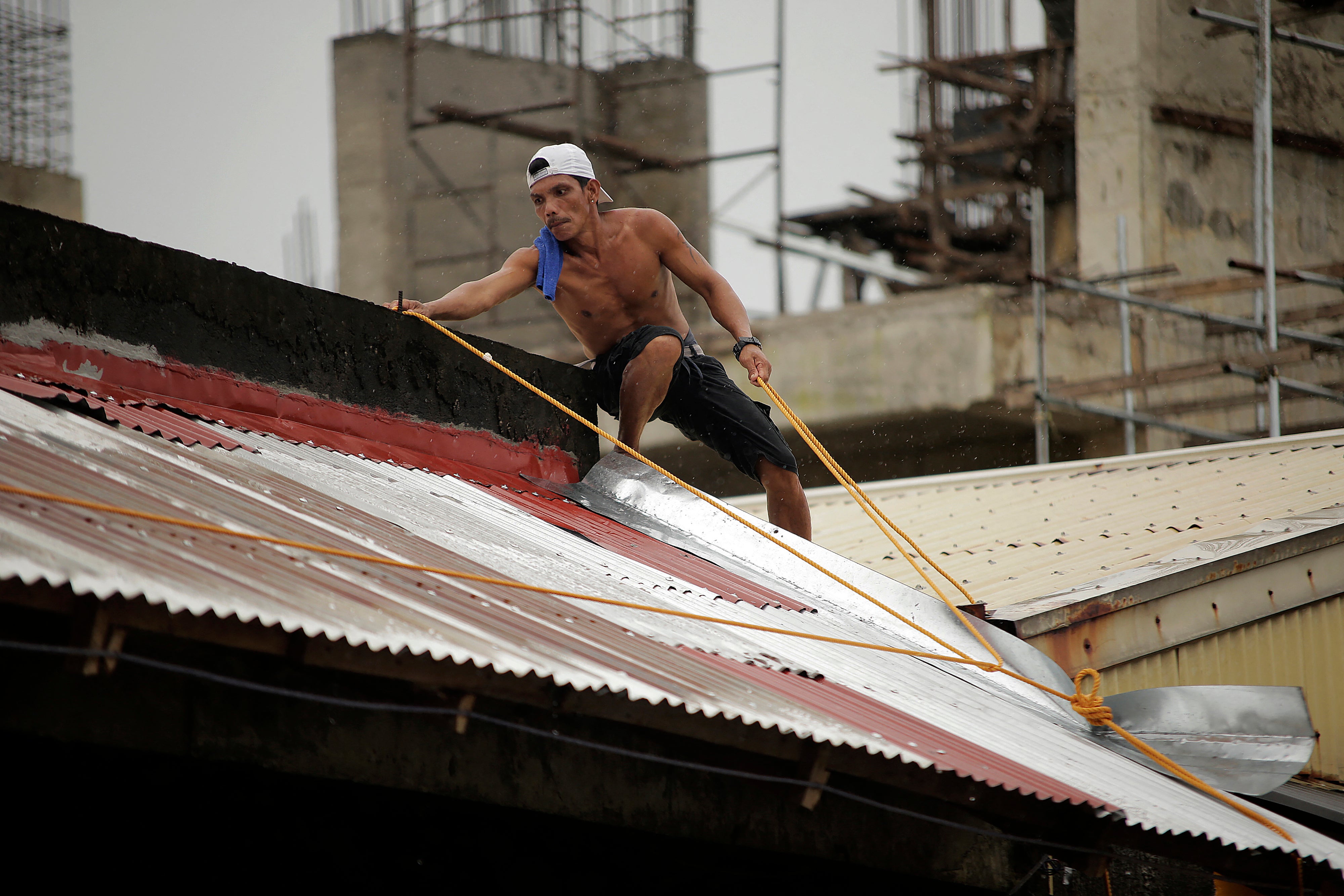 Typhoon Bualoi latest: Vietnam evacuates thousands and shuts airports ...