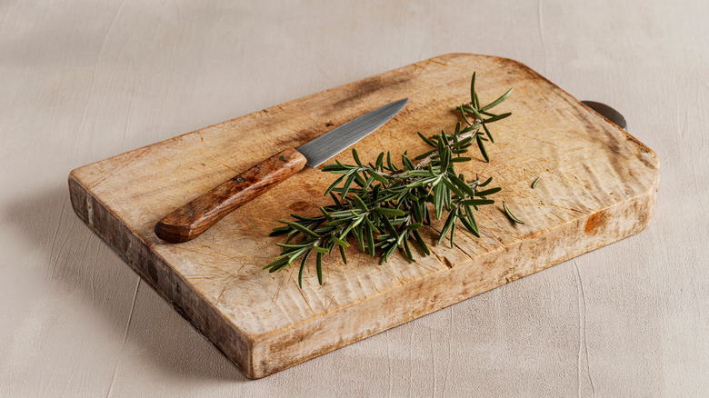 Toss Rosemary In A Pot Of Boiling Water And It'll Change Your Kitchen ...