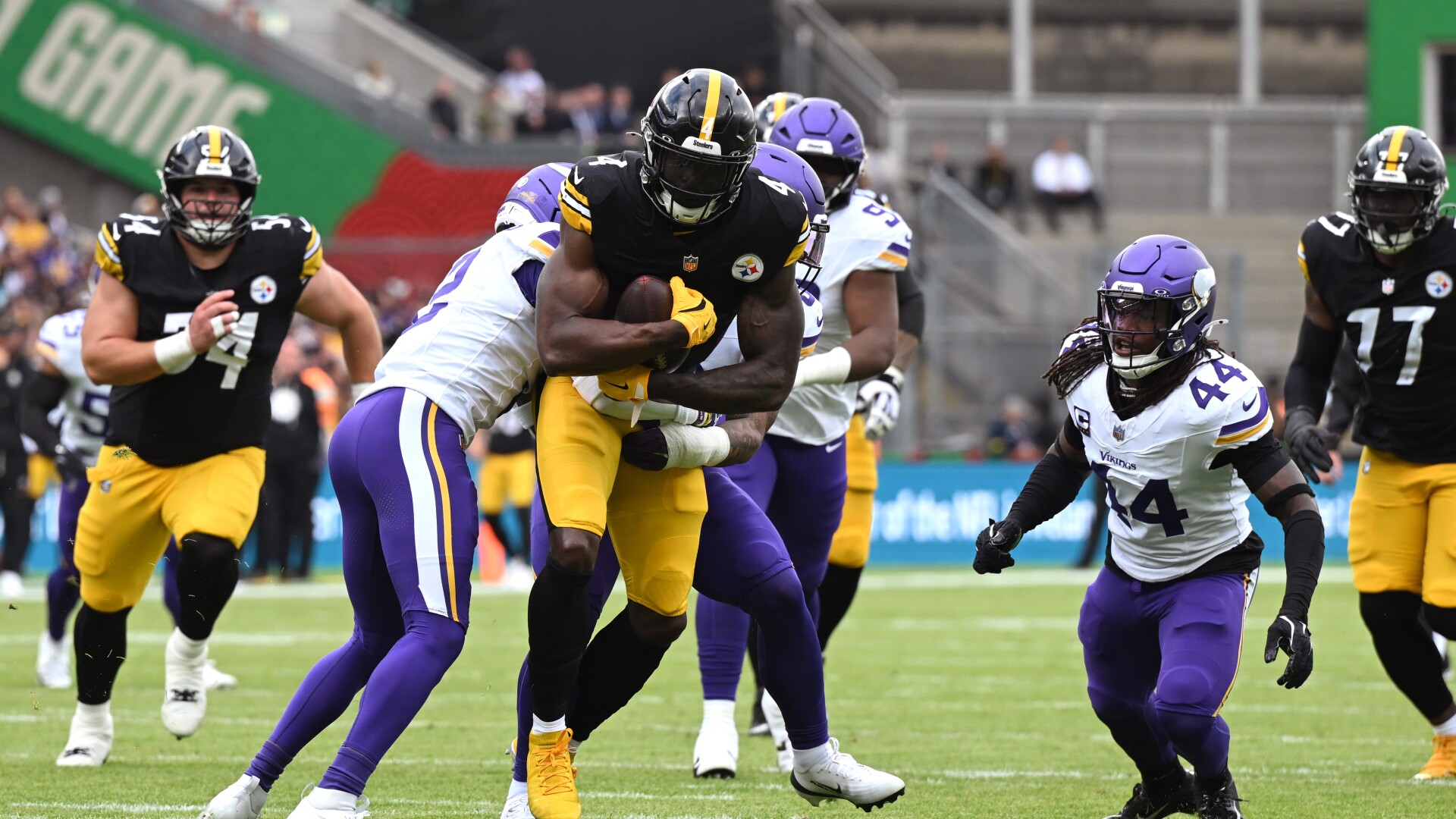 Steelers' offense is rolling, Aaron Rodgers hits DK Metcalf for 80-yard ...