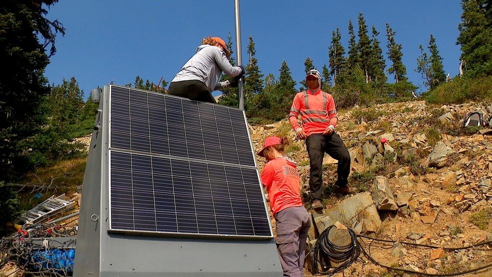 USGS installs new sensors to detect, warn communities of deadly lahars ...