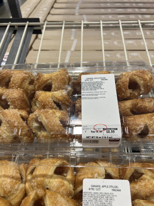 A Superfan's Guide to the Costco Bakery
