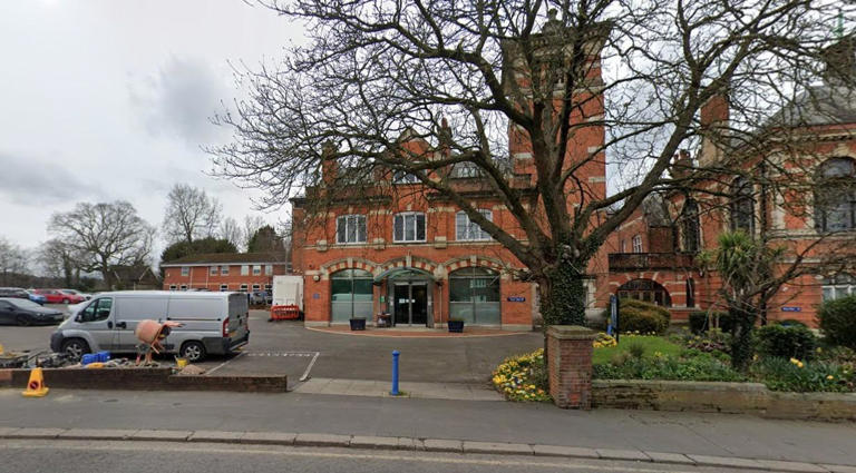 No-confidence motion at Reigate & Banstead Borough Council loses by one ...