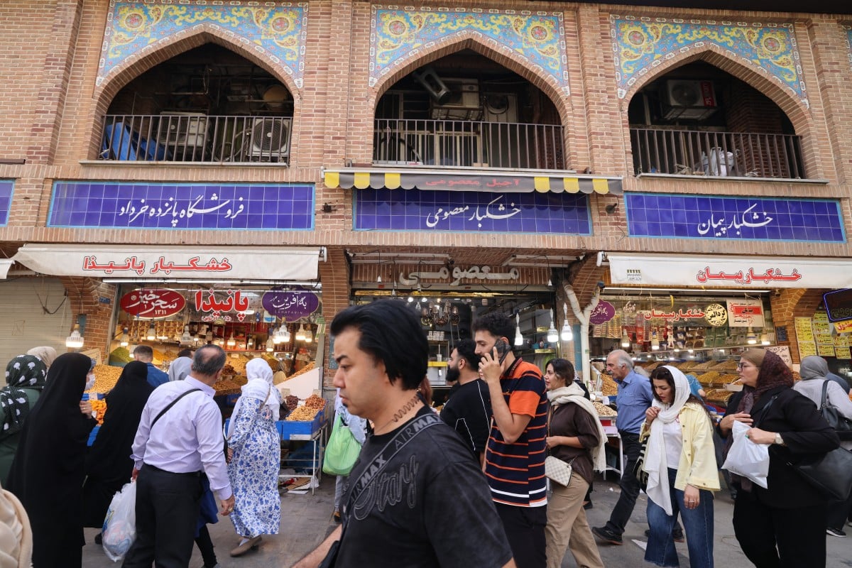 Après le retour des sanctions contre l'Iran, le rial au plus bas face ...