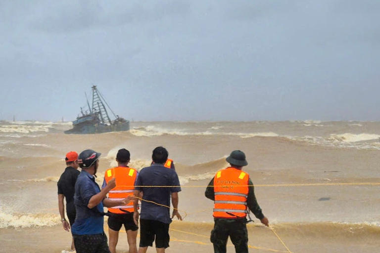 Typhoon Bualoi latest: Vietnam evacuates thousands and shuts airports ...