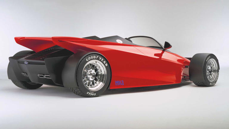 Ford's V12-Powered Speedster Concept Housed A Powerful V12 Engine