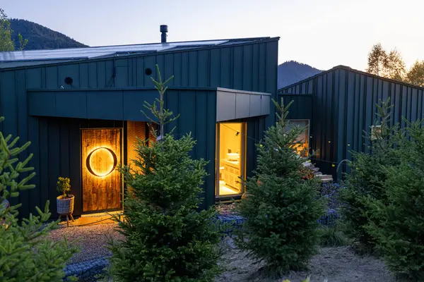 Tips for Exploring Off-Grid Cabins in Nature