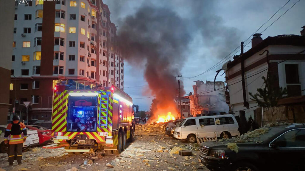 Russia launches hundreds of drones and missiles at Ukraine, killing at ...