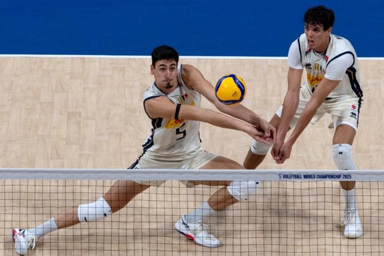 Mondial de Volley. L’Italie s’impose en finale contre la Bulgarie et ...