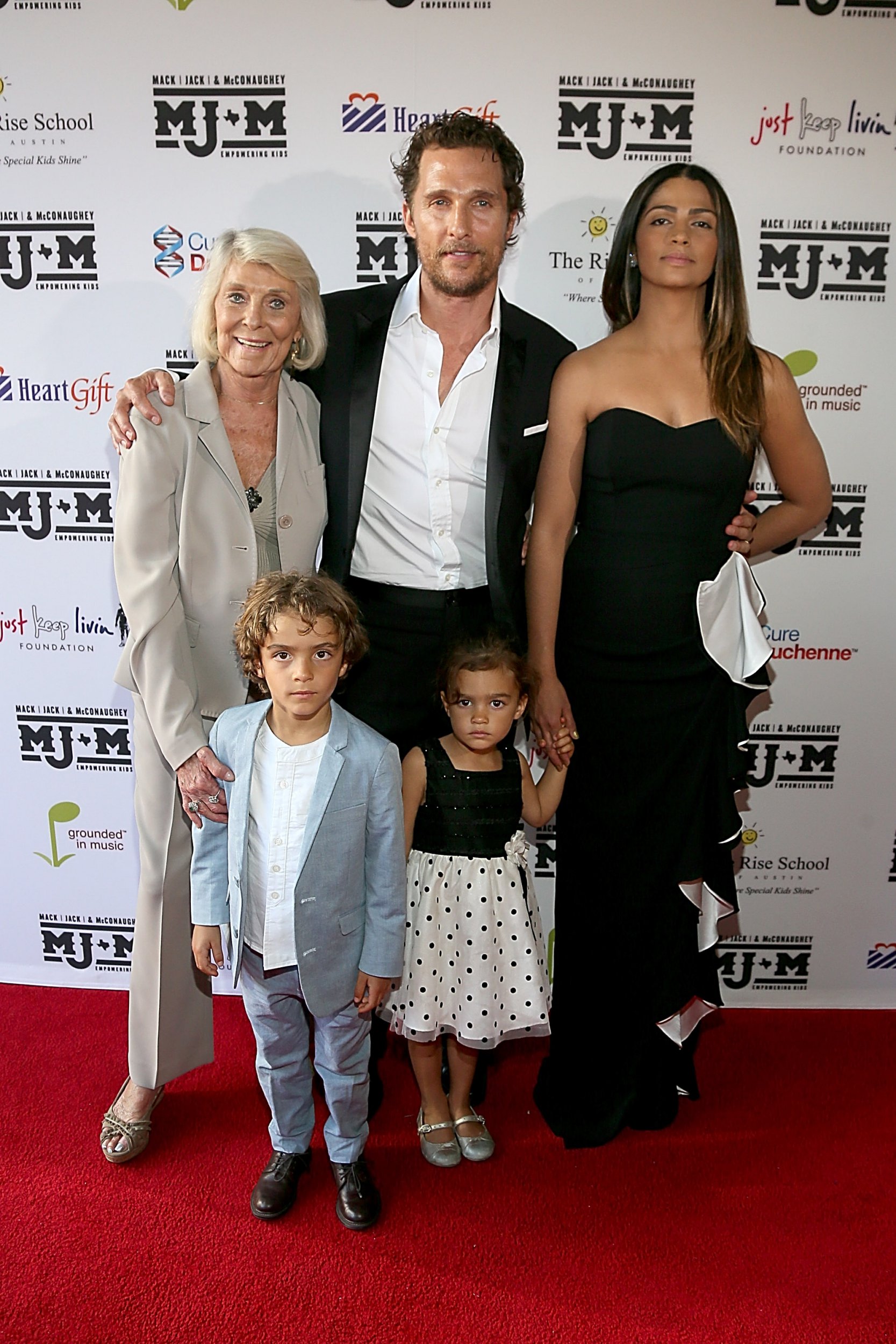 Hollywood legend reveals his mum 'leaked stories'
